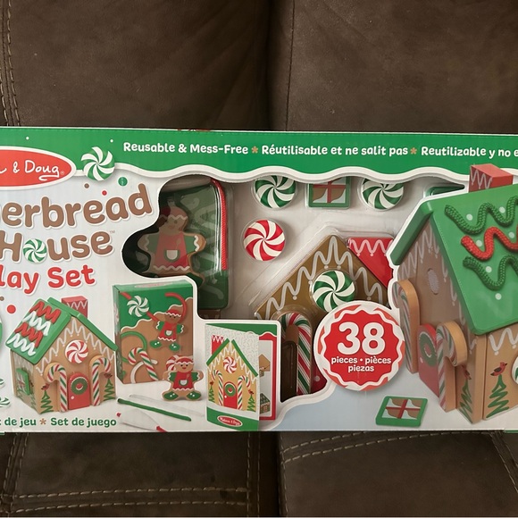 Melissa & Doug | Toys | Melissa Doug Colorful Gingerbread House Set ...